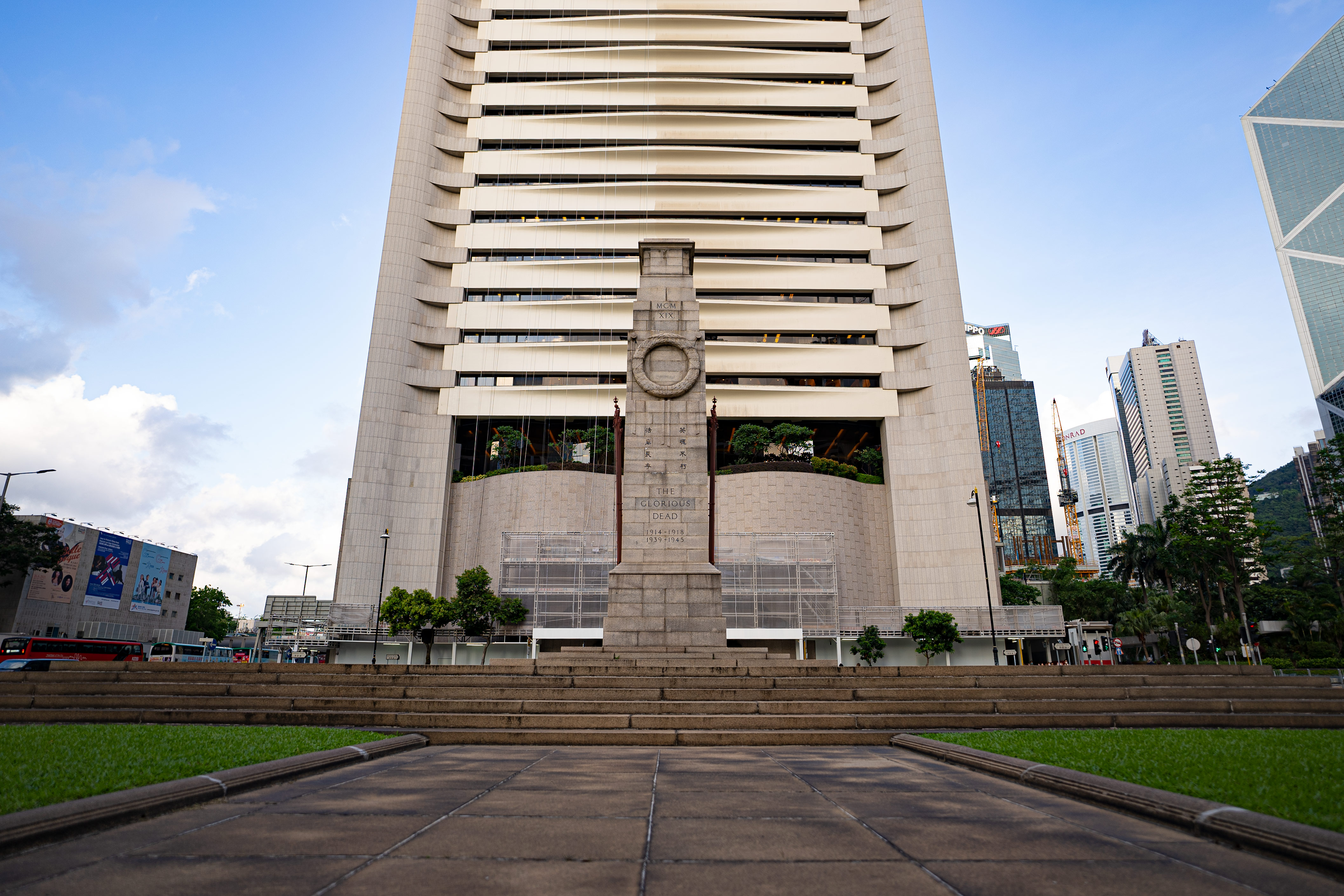 The Cenotaph - Commemorating “the Glorious Dead” in World Wars