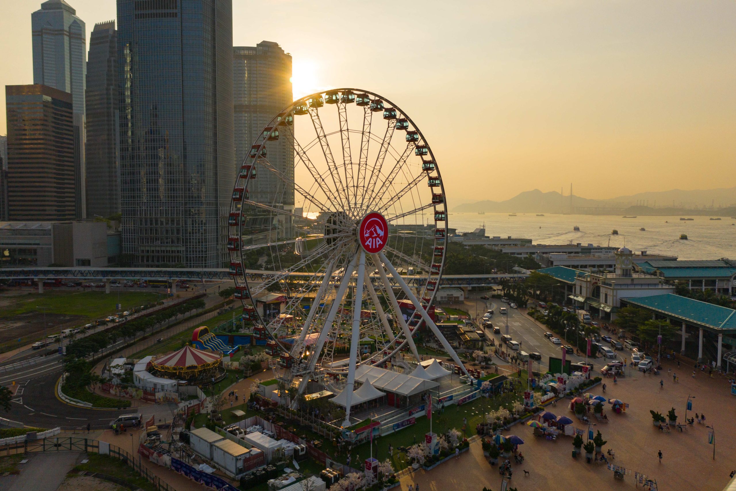 Hong Kong Observation Wheel - Family-Friendly Fun at the Central ...