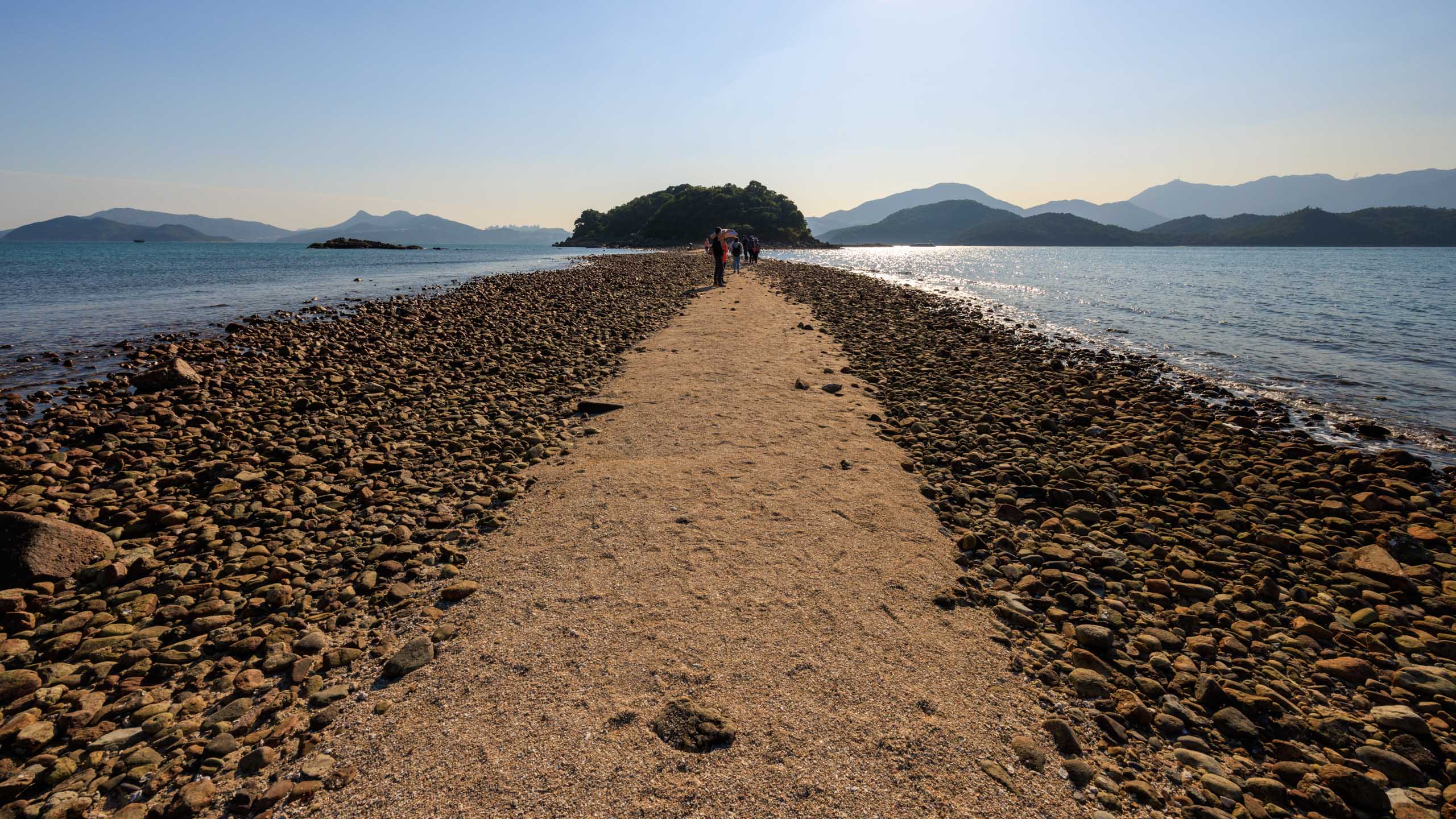 Sharp Island - Unveiling the Natural Mysteries of Hong Kong